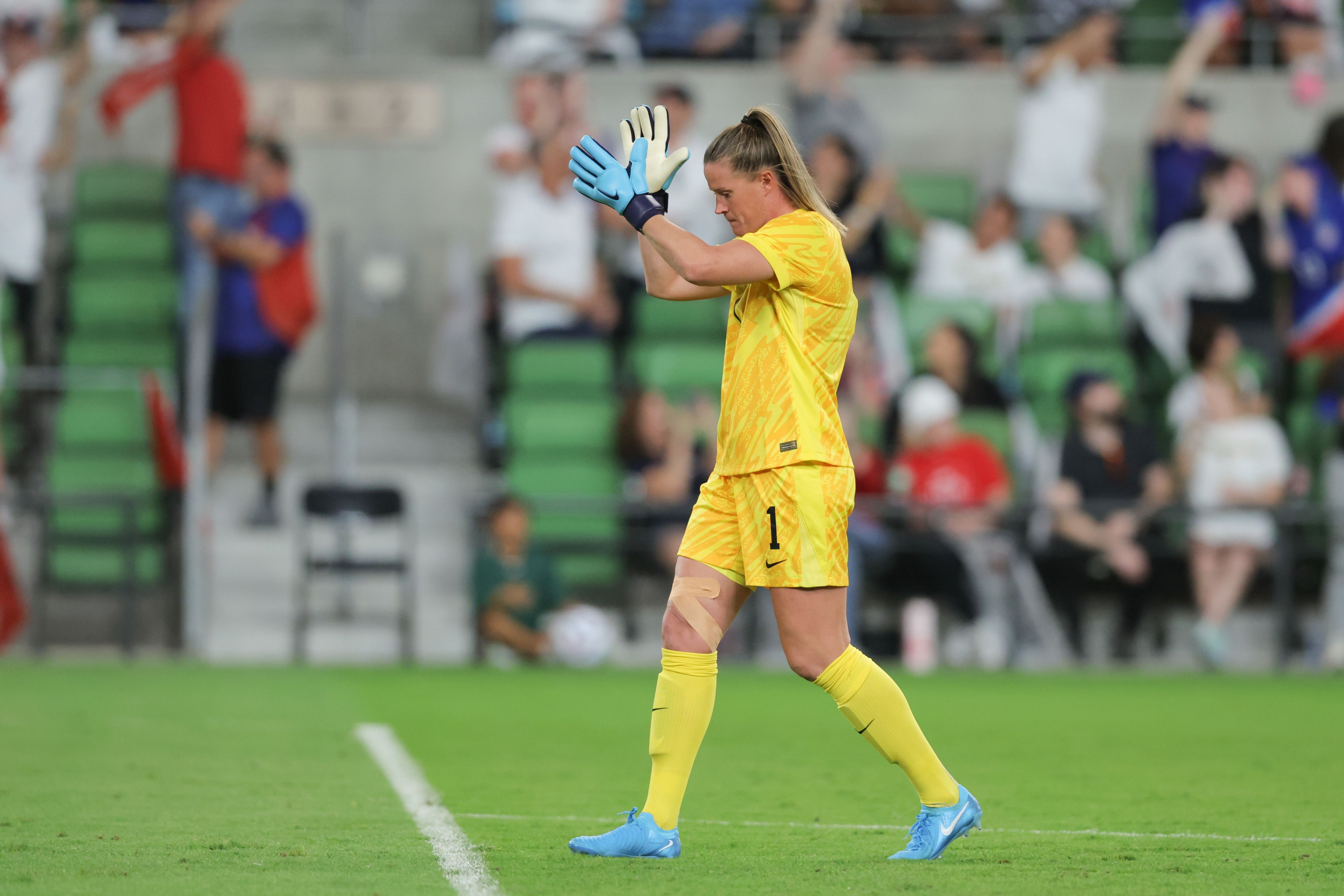 USWNT veteran goalkeeper Alyssa Naeher retires from international play ...